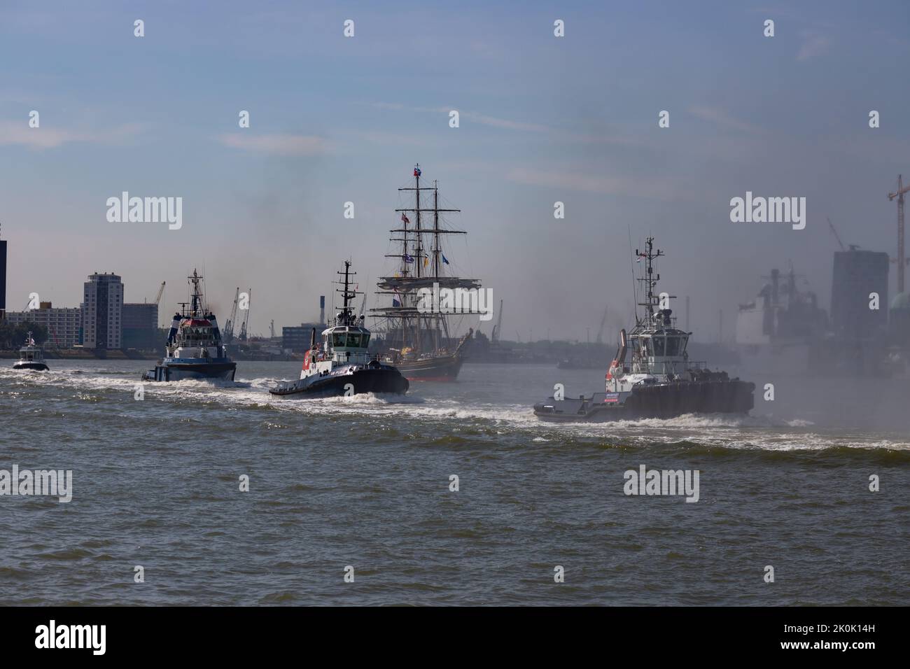 Tug boats in the harbor of Rotterdam during the Havendagen, Rotterdam ...