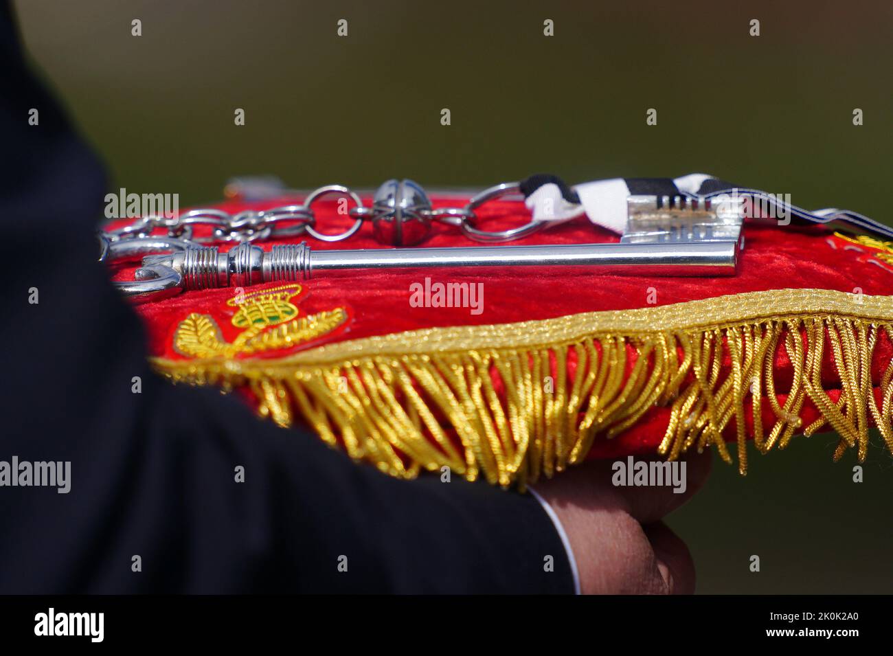 Ceremony of the keys charles hi-res stock photography and images - Alamy