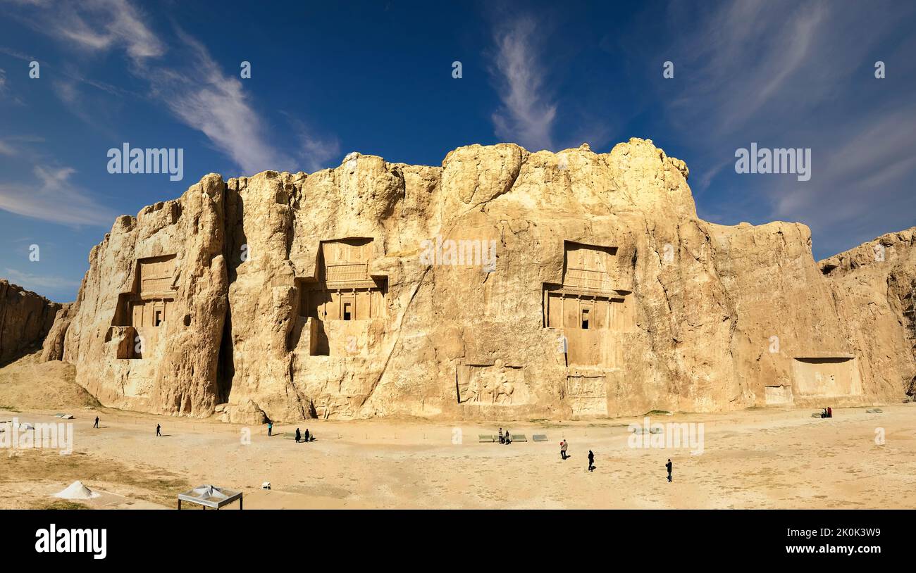 Darius the great temple hi-res stock photography and images - Alamy