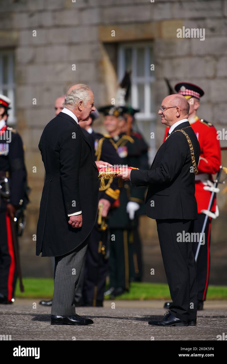 King Charles III is offered Keys of the City of Edinburgh by Lord ...