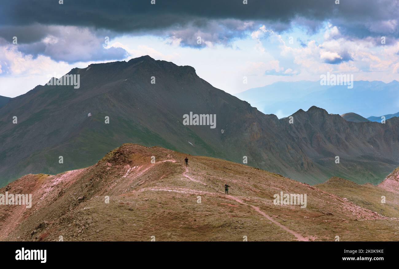 Hikers at Mount Belford crossing a ridge Stock Photo - Alamy