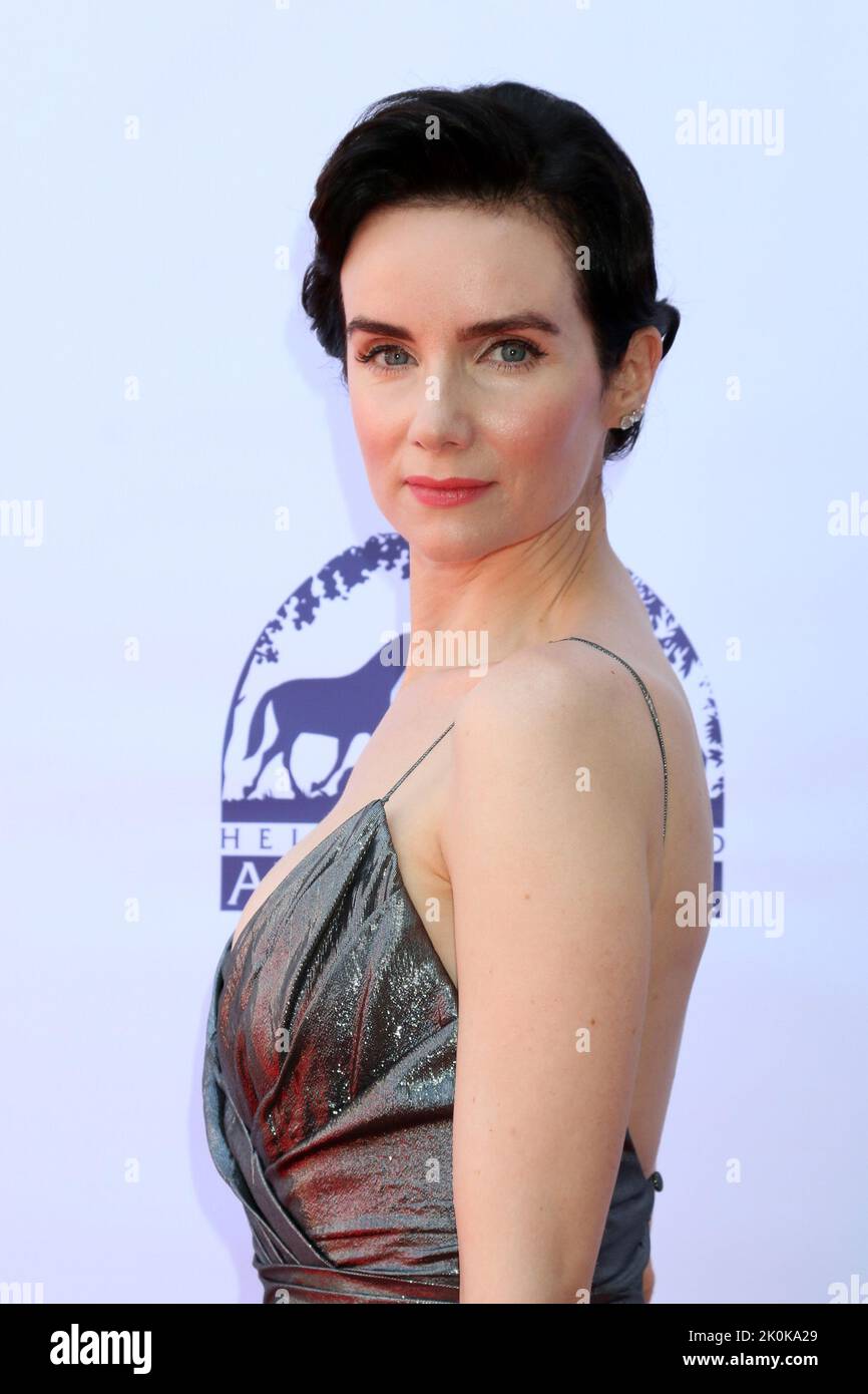 Victoria Summer at the 2022 Daytime Beauty Awards at the Taglyan ...