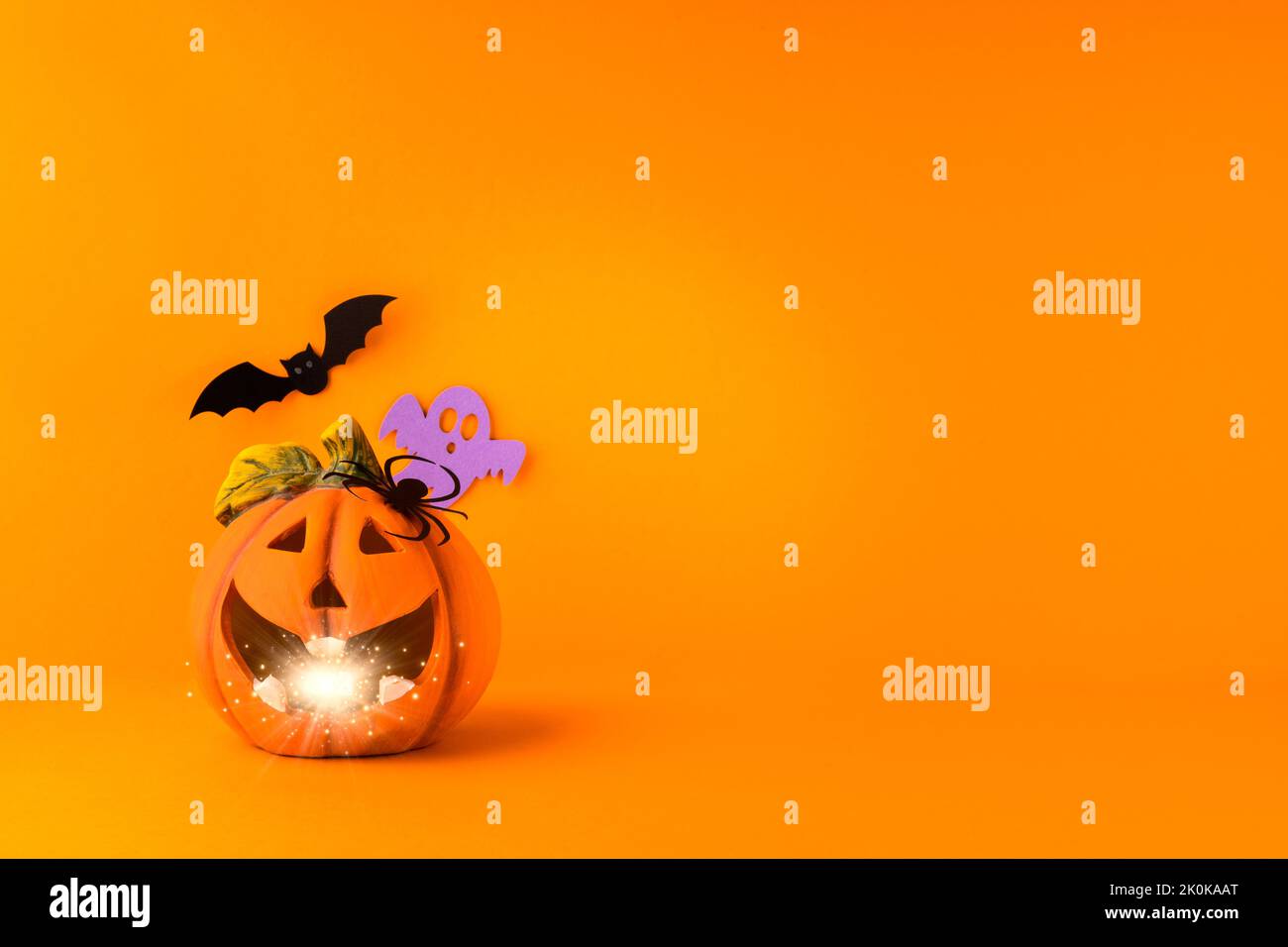 Happy halloween holiday concept. Jack o lantern, handmade paper ...