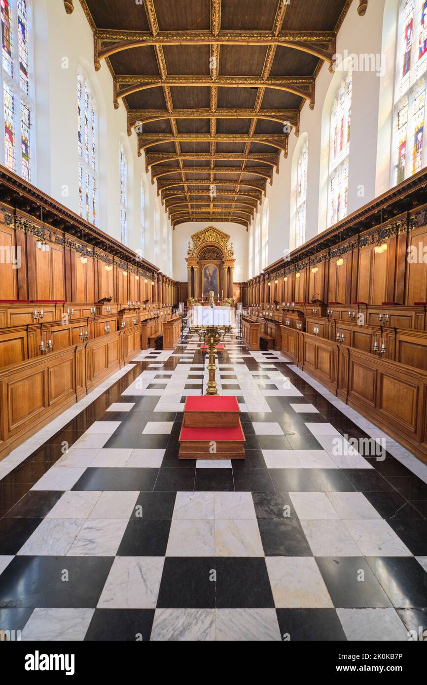 Old rafter ceiling hi-res stock photography and images - Alamy