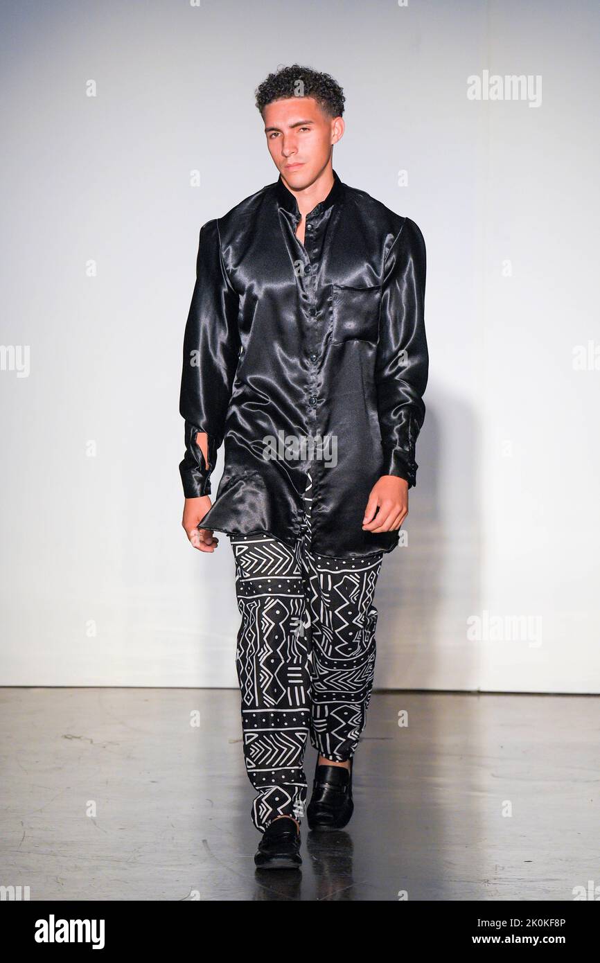 New York, USA. 10th Sep, 2022. EDITORIAL USE ONLY Model on catwalk for ...