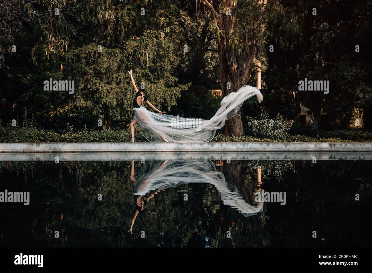 Young professional dancer posing by the water Stock Photo - Alamy