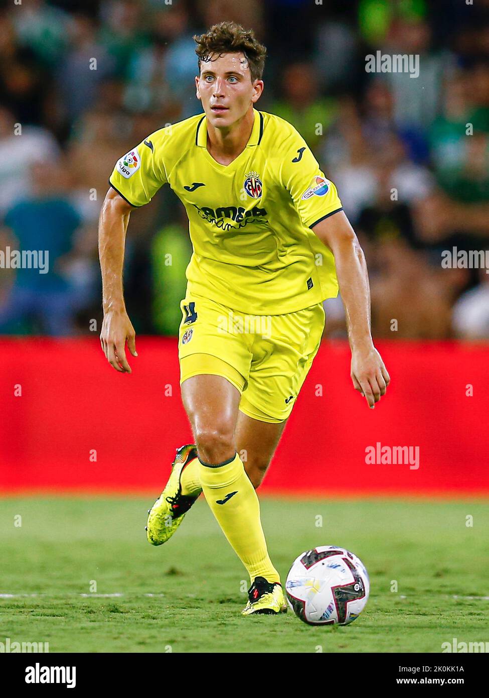 Pau Torres of Villarreal during the La Liga match between Real Betis ...