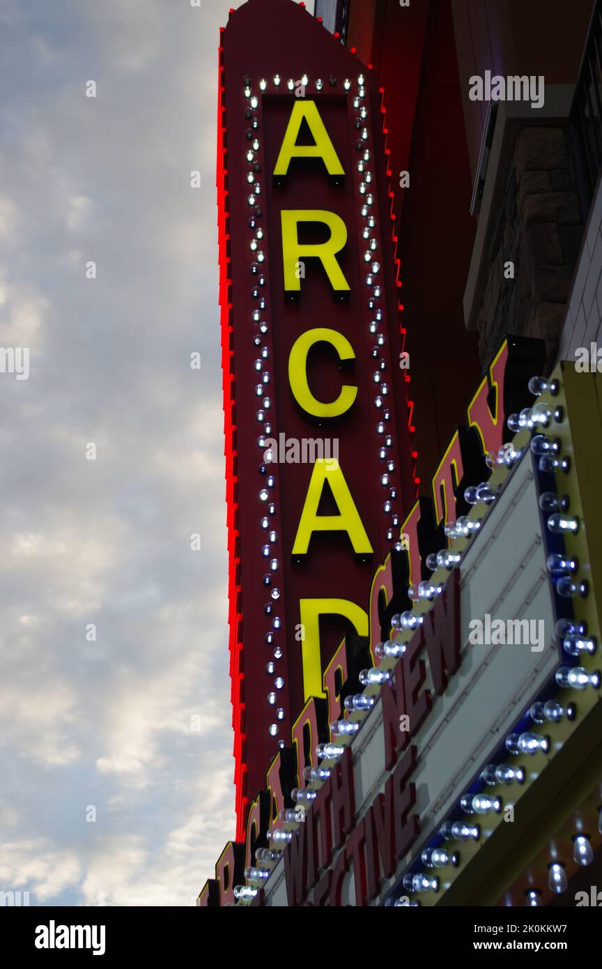 Neon lights game hi-res stock photography and images - Alamy