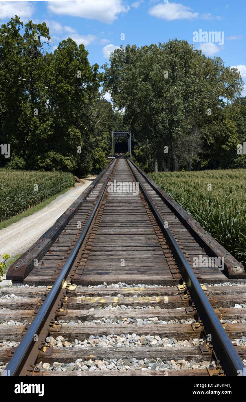 Train tracks, Shenandoah, Virginia Stock Photo - Alamy
