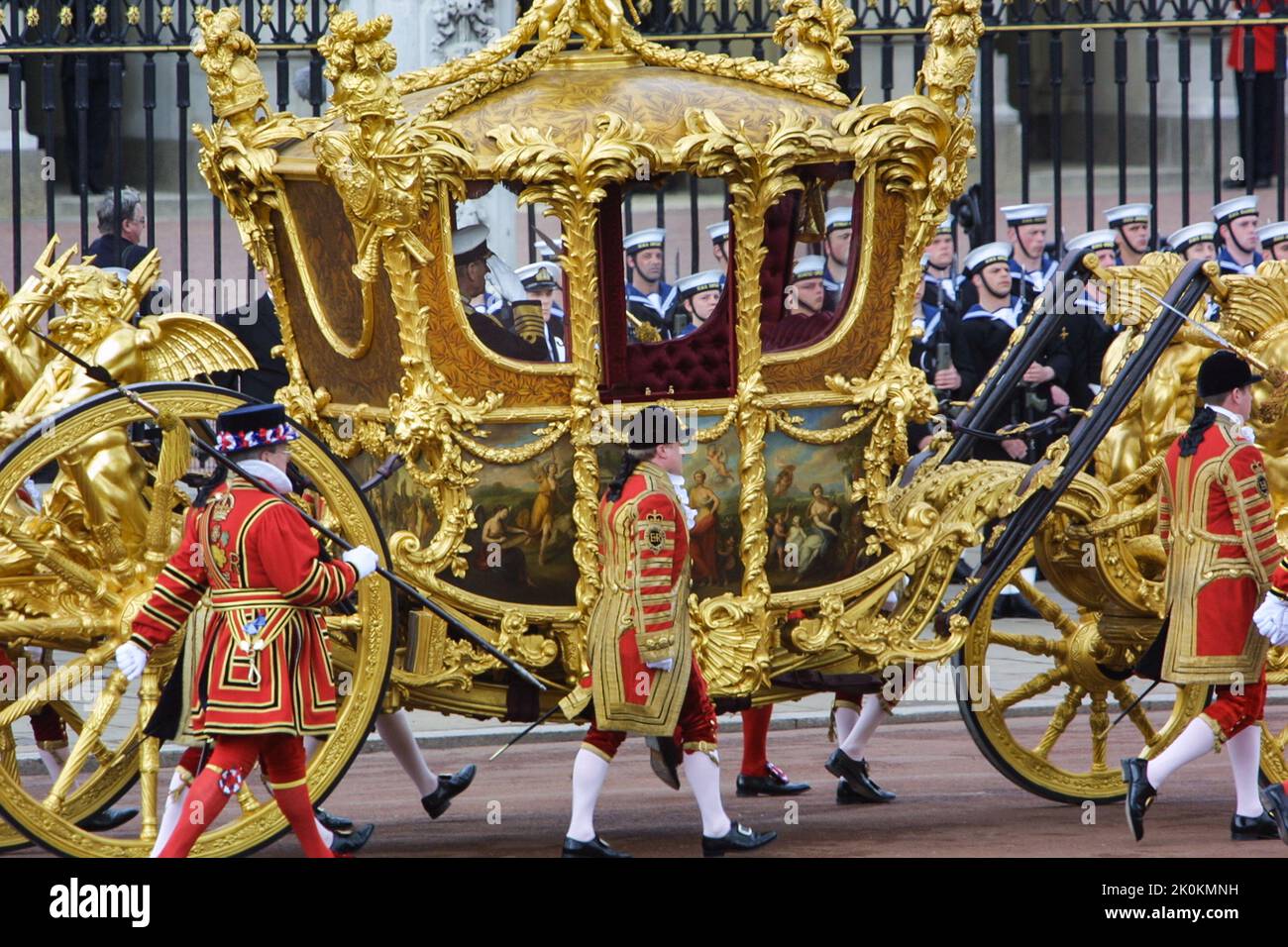 4th June 2002 - Queen Elizabeth II and Prince Philip leave Buckingham ...