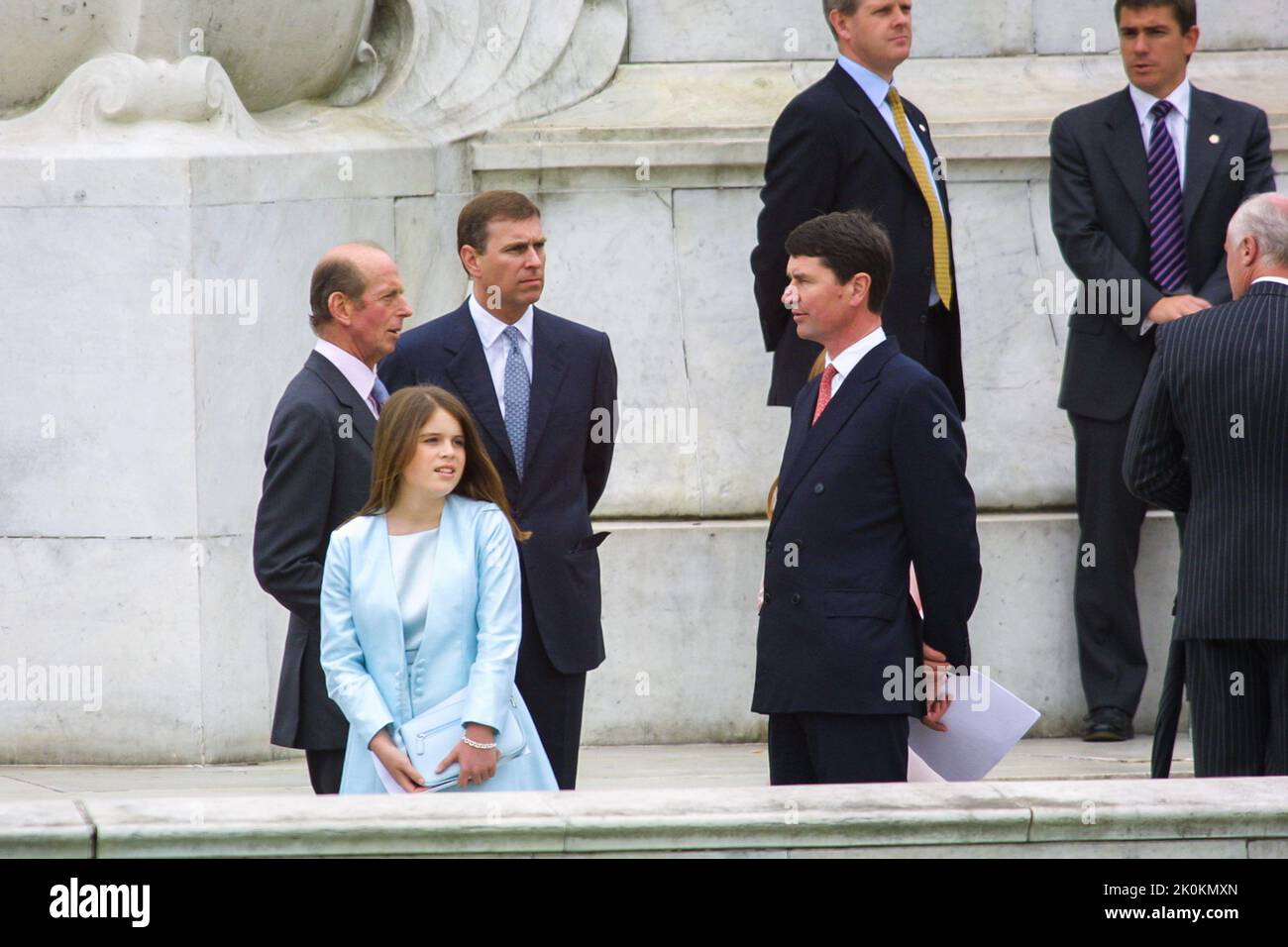 4th June 2002 - Members of British Royal Family attending Golden ...