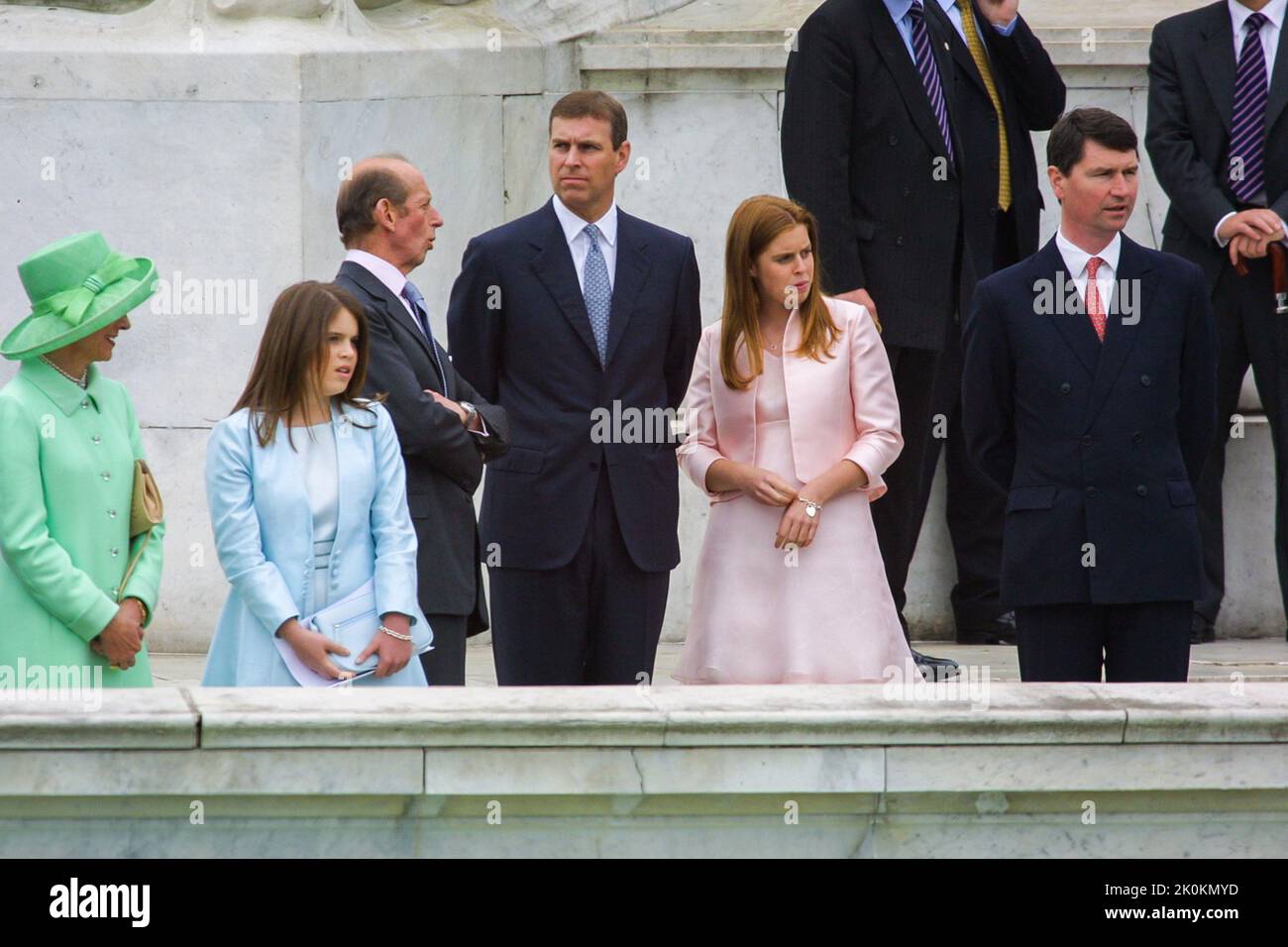 4th June 2002 - Members of British Royal Family attending Golden ...