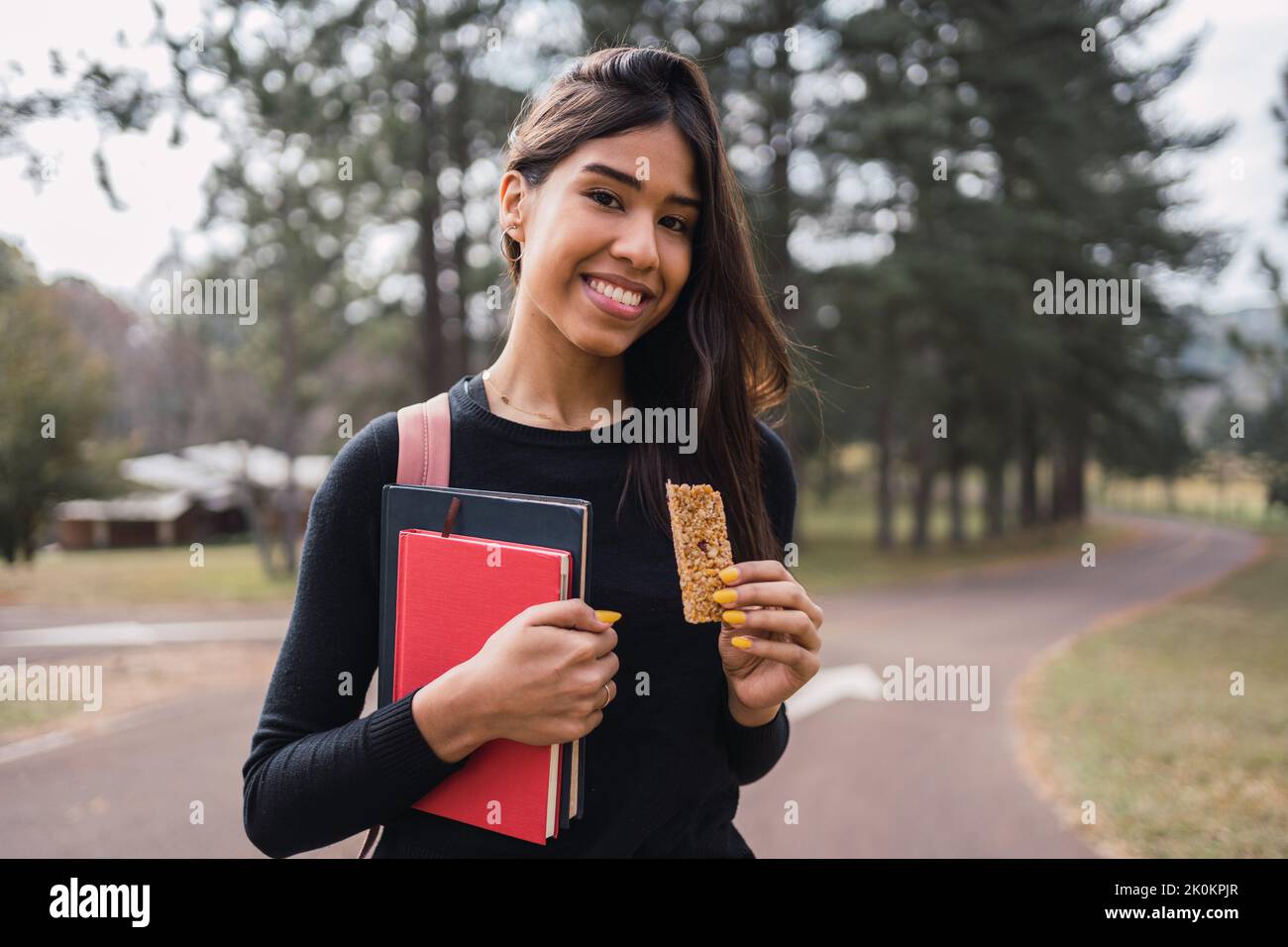 Female teenager eat healthy hi-res stock photography and images - Alamy