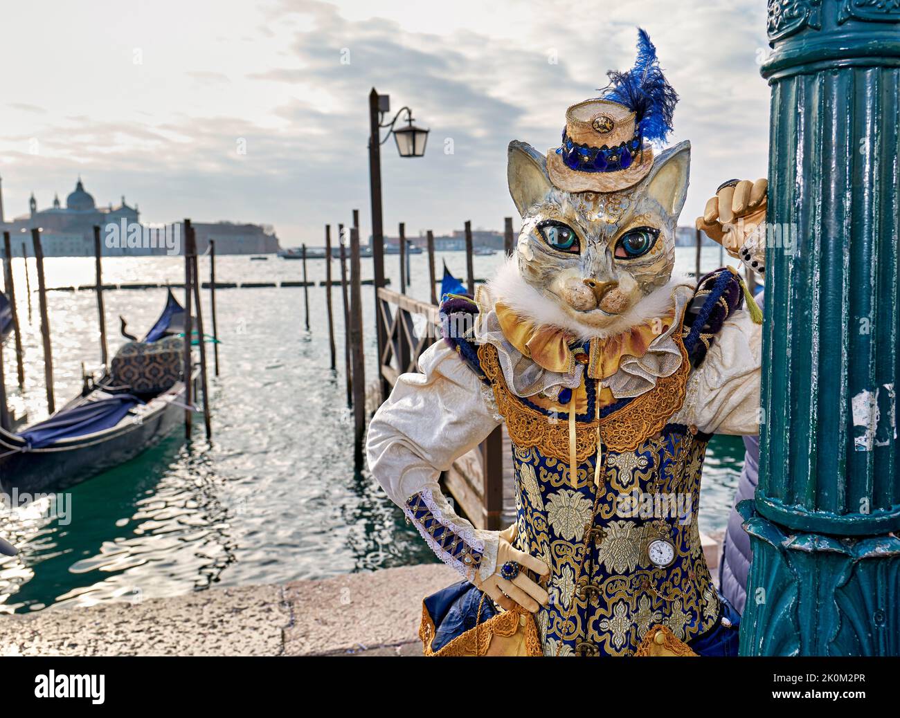 Venice carnival sun costume hi-res stock photography and images - Alamy