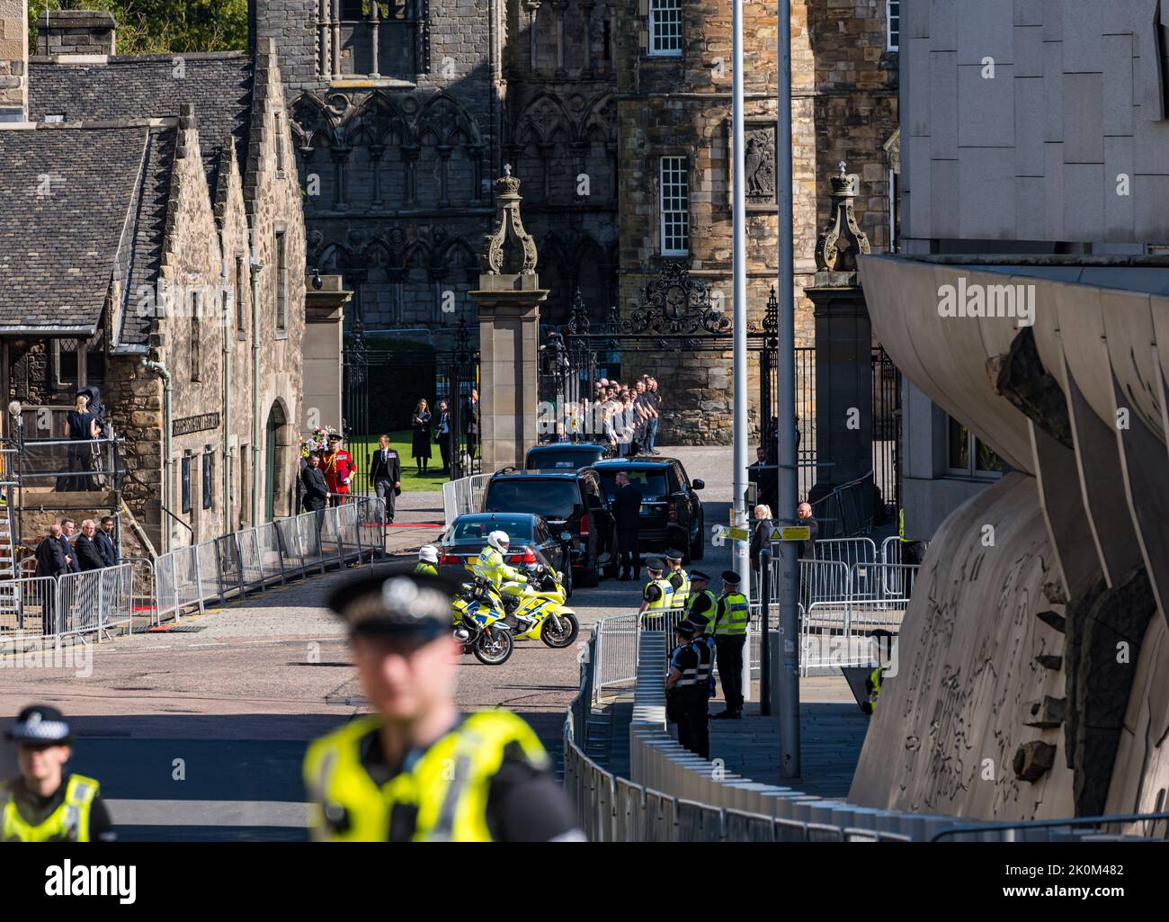 Royal Mile, Edinburgh, Scotland, UK, 12th September 2022. Queen ...