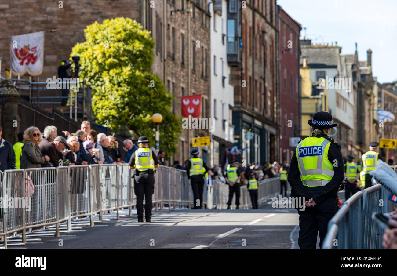 Royal Mile, Edinburgh, Scotland, UK, 12th September 2022. Queen ...