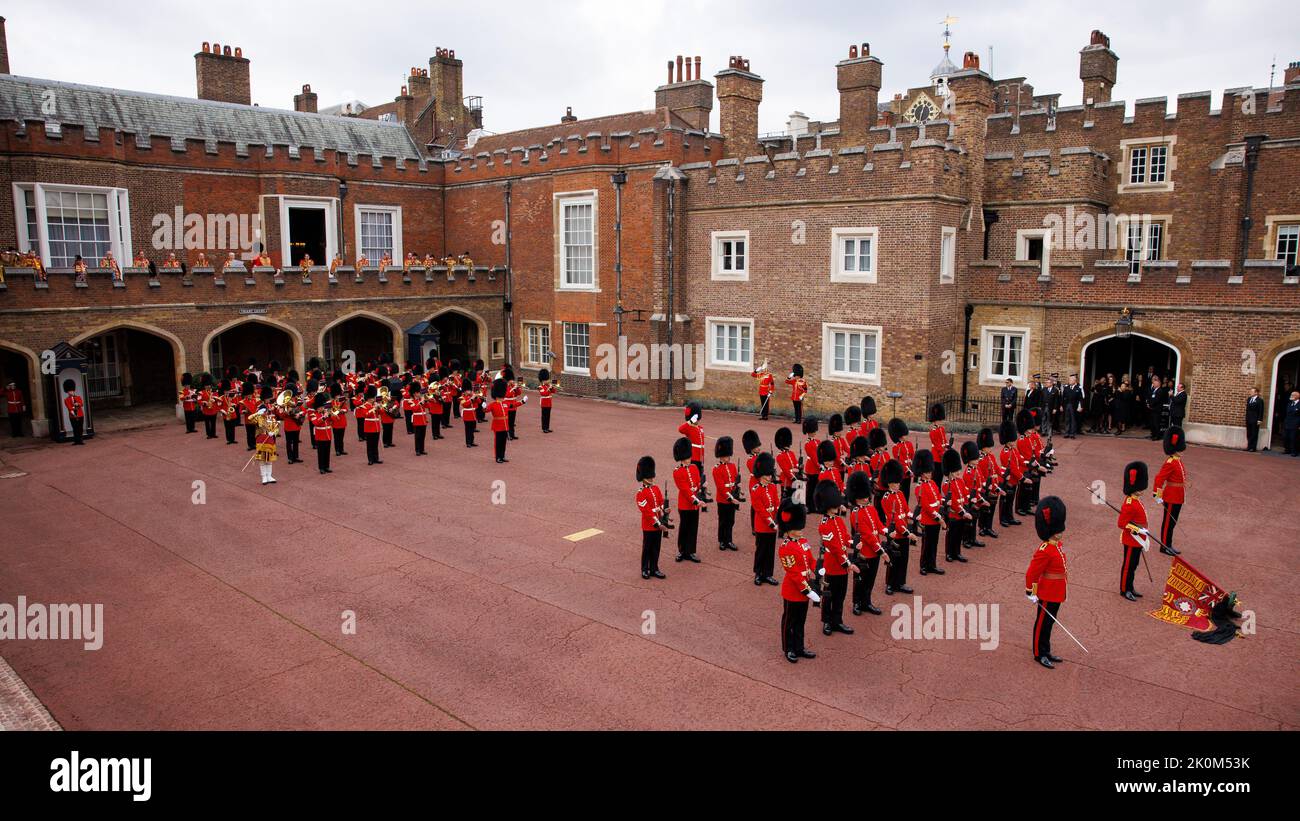 King charles accession ceremony hi-res stock photography and images - Alamy