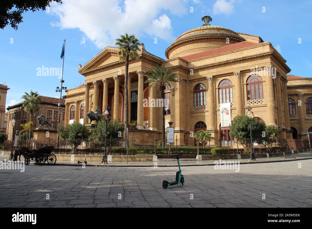 massimo theater in palermo in sicily (italy Stock Photo - Alamy