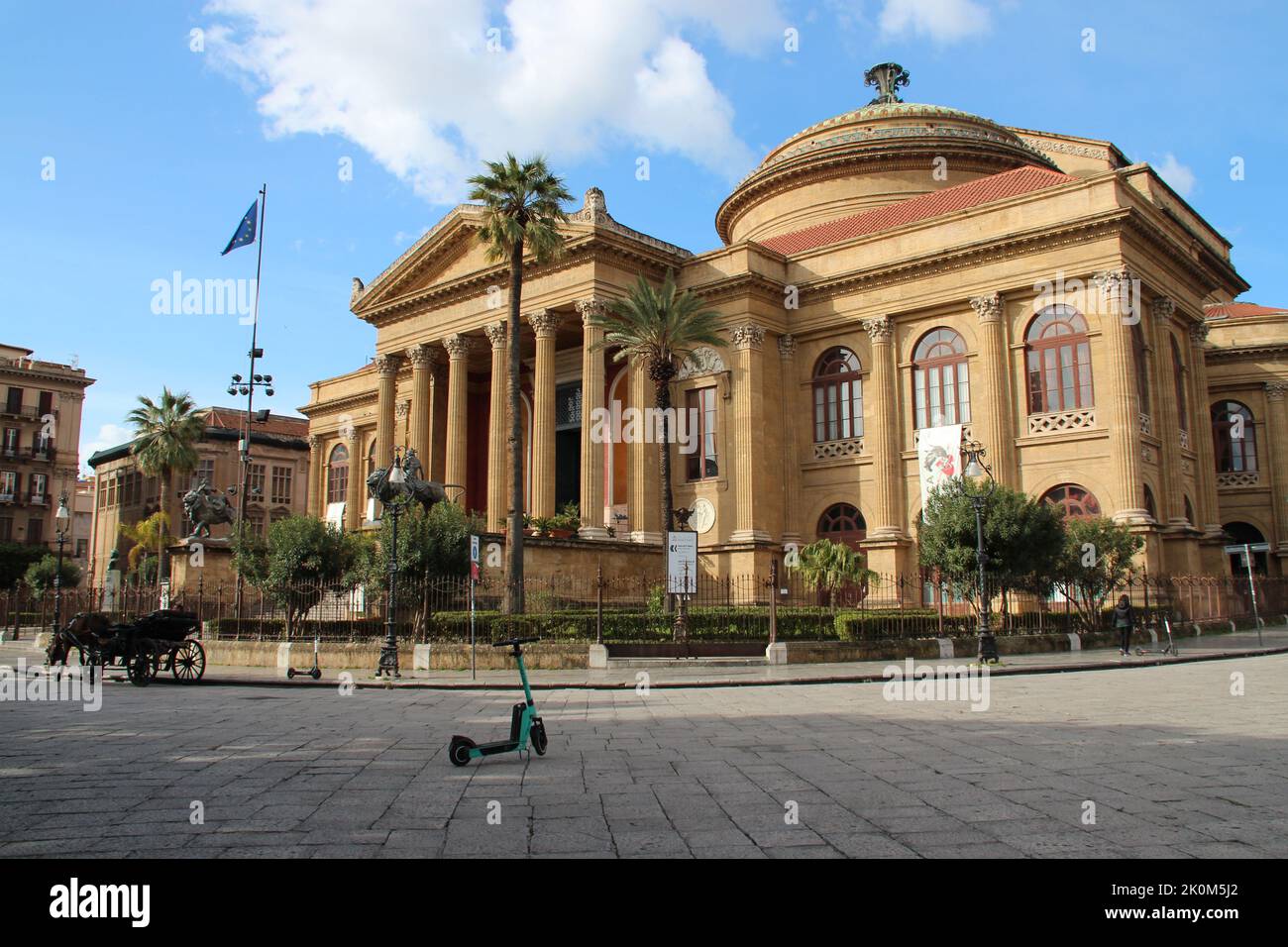 massimo theater in palermo in sicily (italy Stock Photo - Alamy