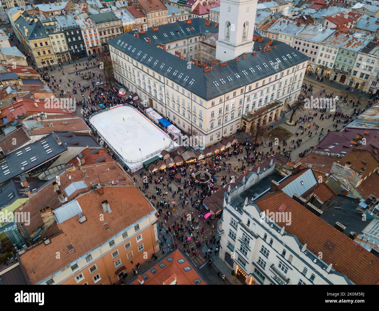 Crowd aerial street fair crowd hi-res stock photography and images - Alamy