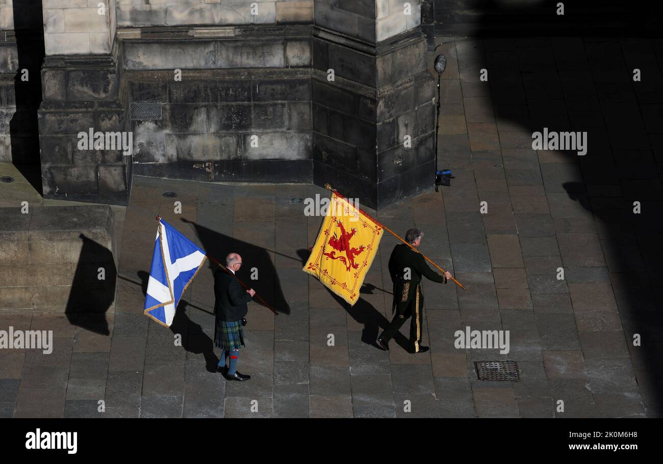 Carried saltire flags hi-res stock photography and images - Alamy