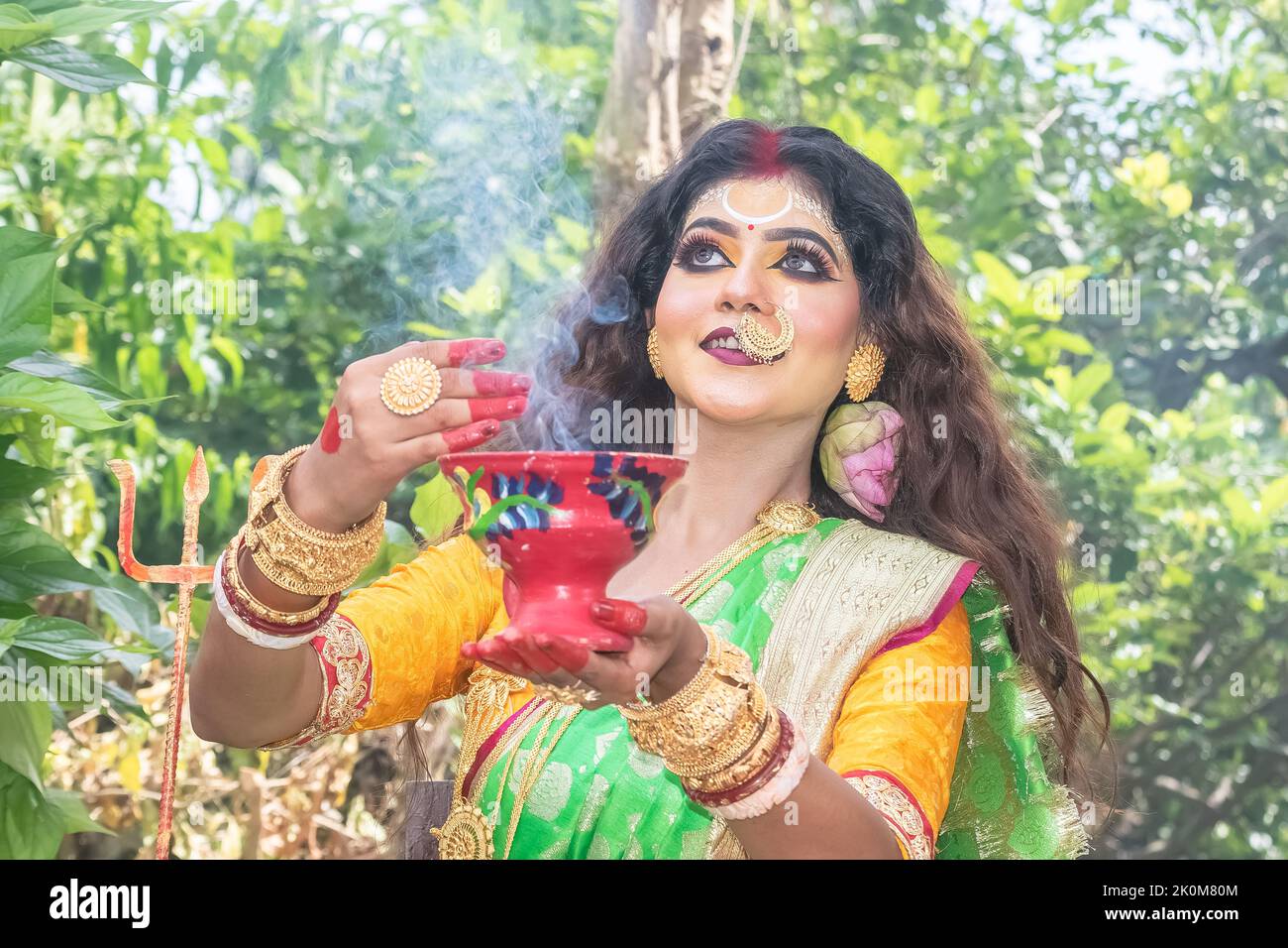 Married women performing dhunuchi dance on the occasion of Durga ...
