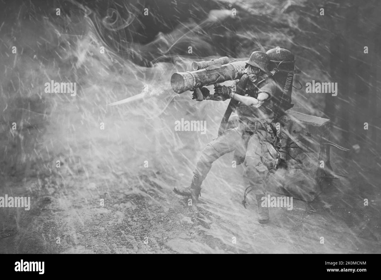 Military soldier fighting hi-res stock photography and images - Alamy