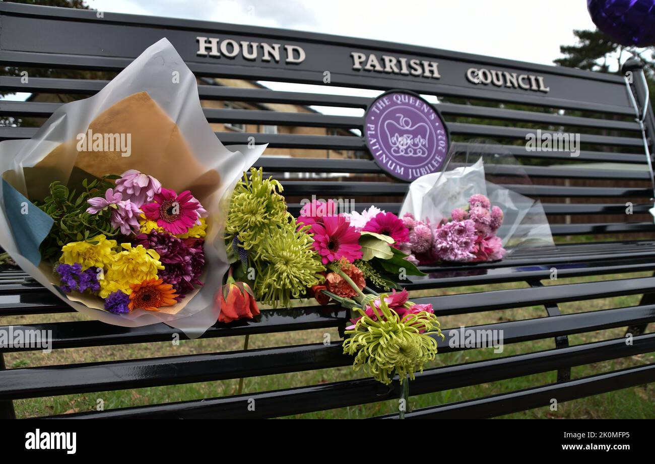 Queen Elizabeth II Platinum Jubilee 2022 Bench With Flowers And A ...