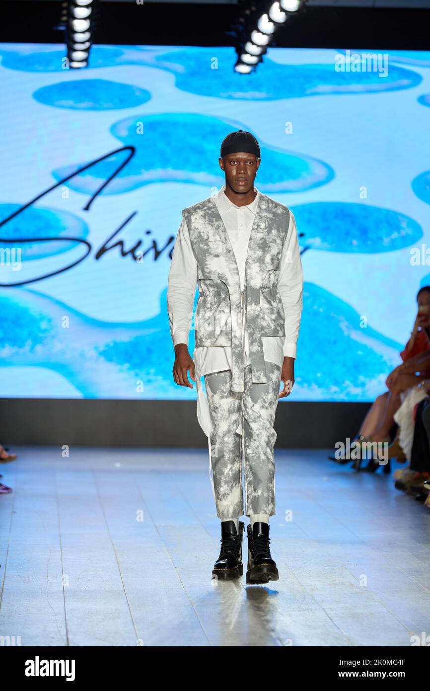 September 12, 2022: Shivajothi presents her runway Spring Summer ...