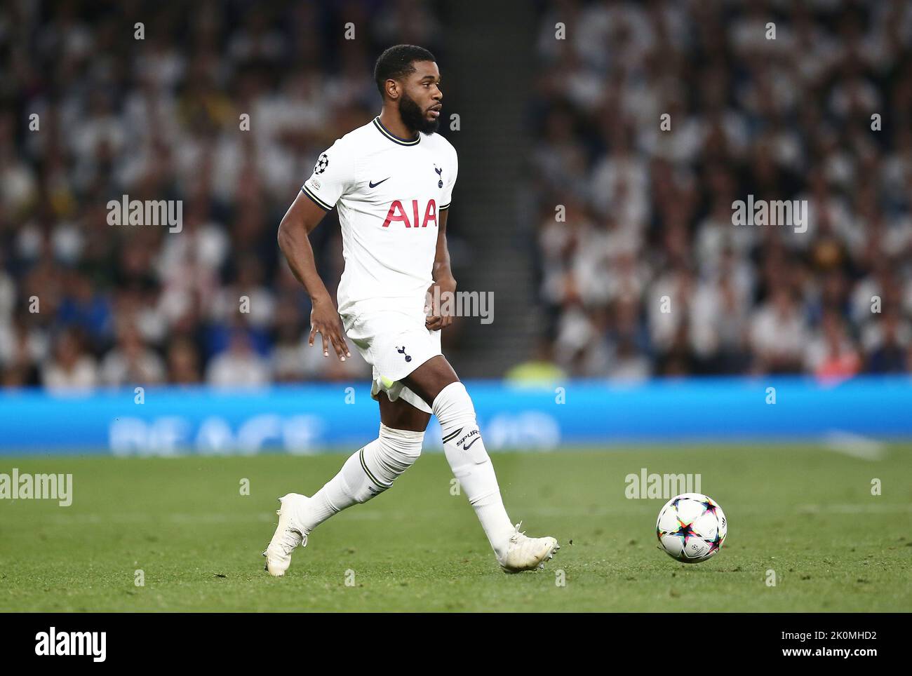 Japhet tanganga of tottenham hi-res stock photography and images - Alamy