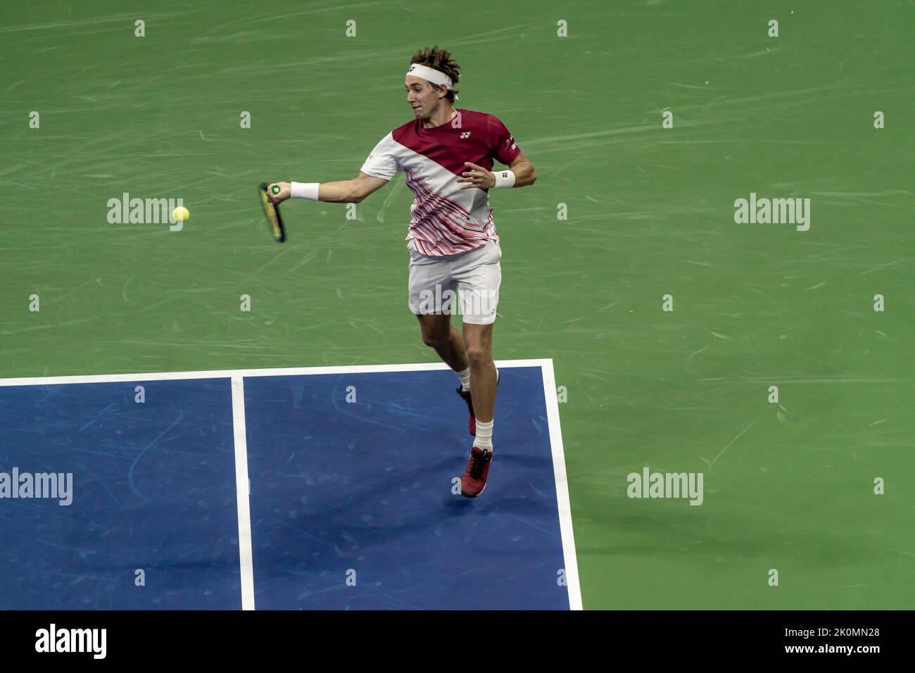 Casper Ruud (NOR) competing in the men's final at the 2022 US Open ...