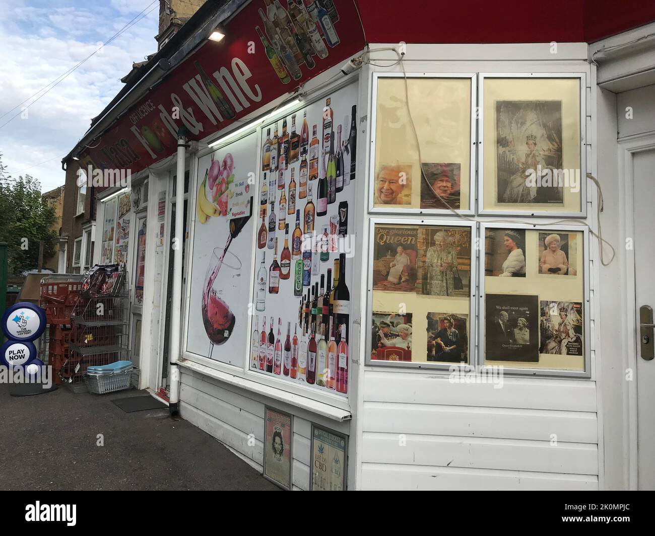 Maidstone UK 12th September 2022 Local store Vasa puts up Queen ...