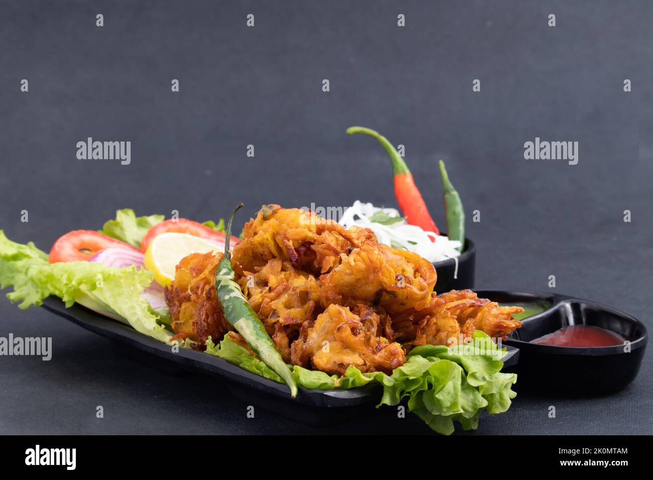 Indian Tea Time Snacks Fritters Onion Pakoda Also Called Pyaz Ke Pakore ...