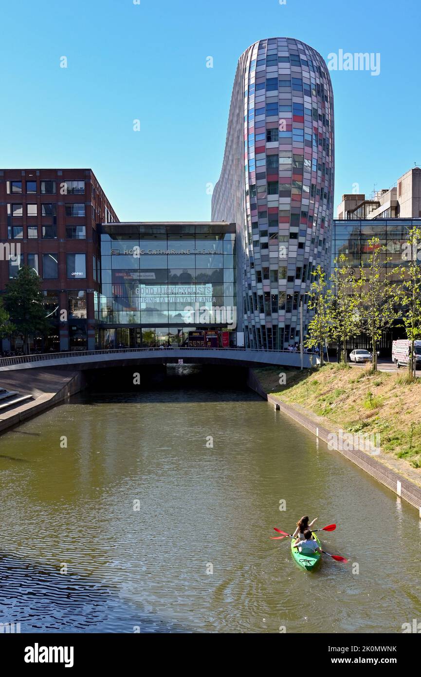 Kayak paddling in a tunnel hi-res stock photography and images - Alamy