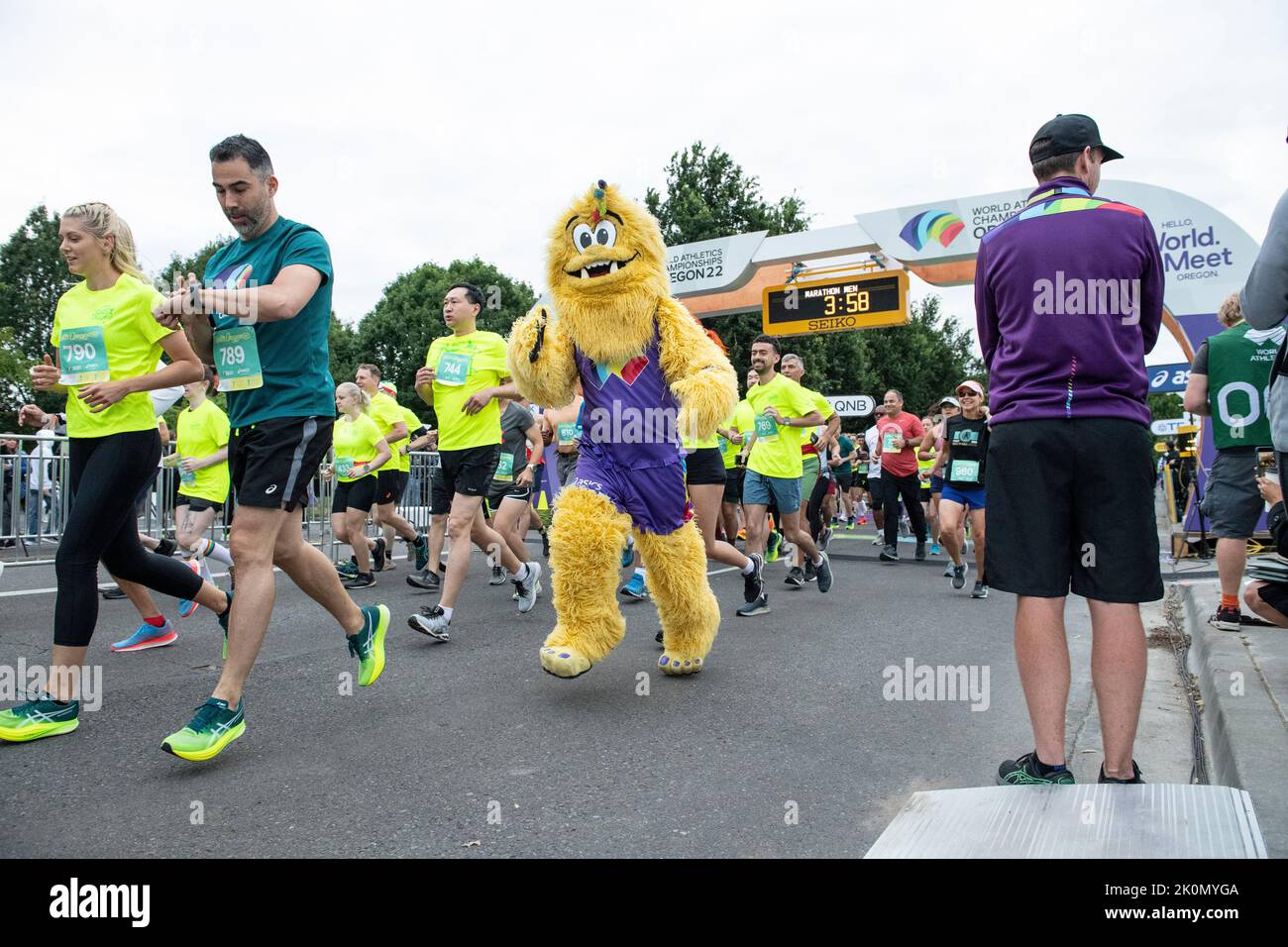 Legend competition mascot performing during the men’s marathon at the ...