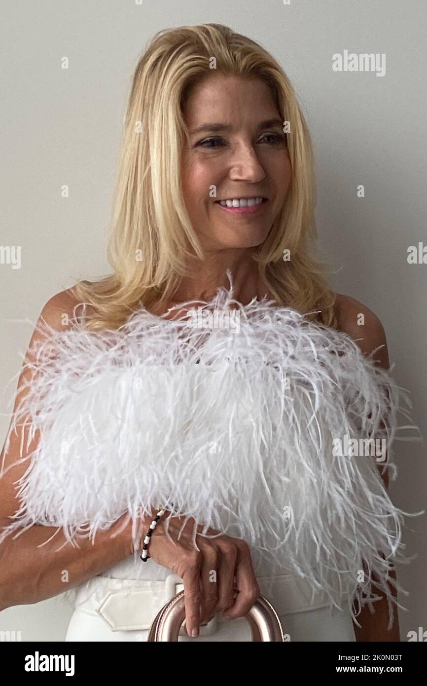 New York Fashion Week Spring/Summer 2023-Badgley Mischka Show - Front ...