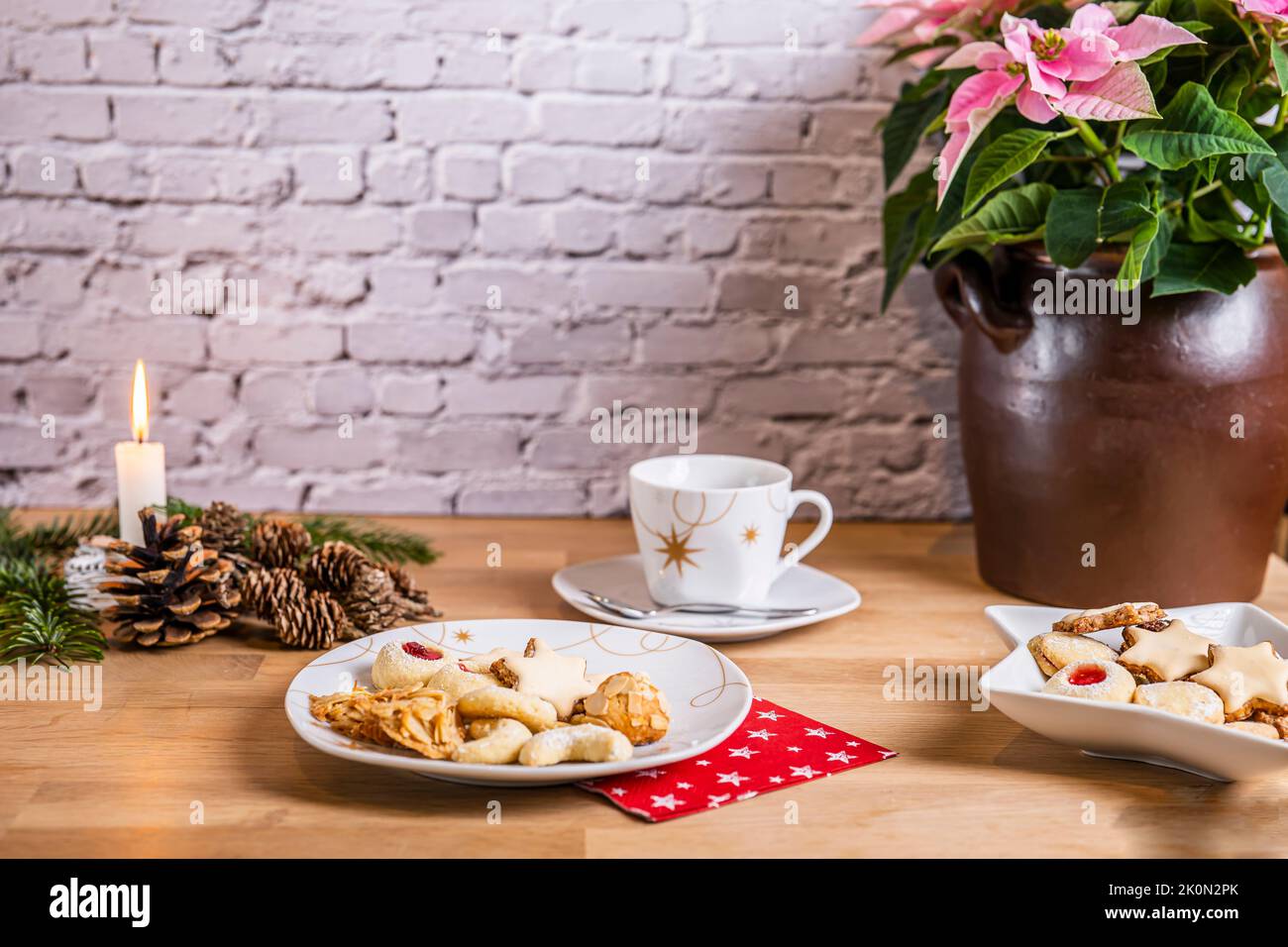 Advent coffee with homemade Christmas cookies Stock Photo - Alamy