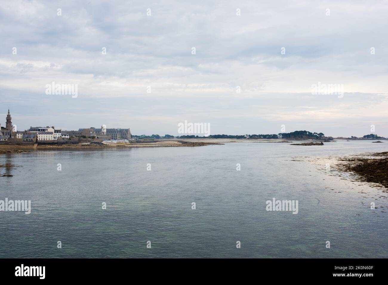 Roscoff village hi-res stock photography and images - Alamy
