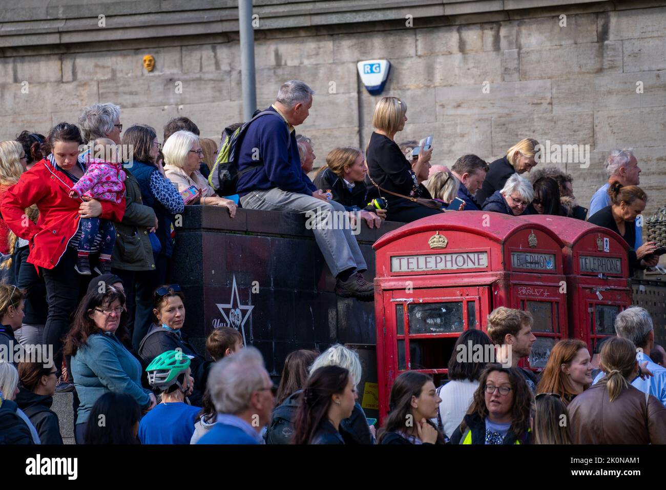 Edinburgh, Scotland 12th September 2022. Thousands line the Royal Mile ...