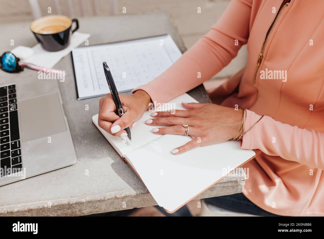 Professional writing hi-res stock photography and images - Alamy