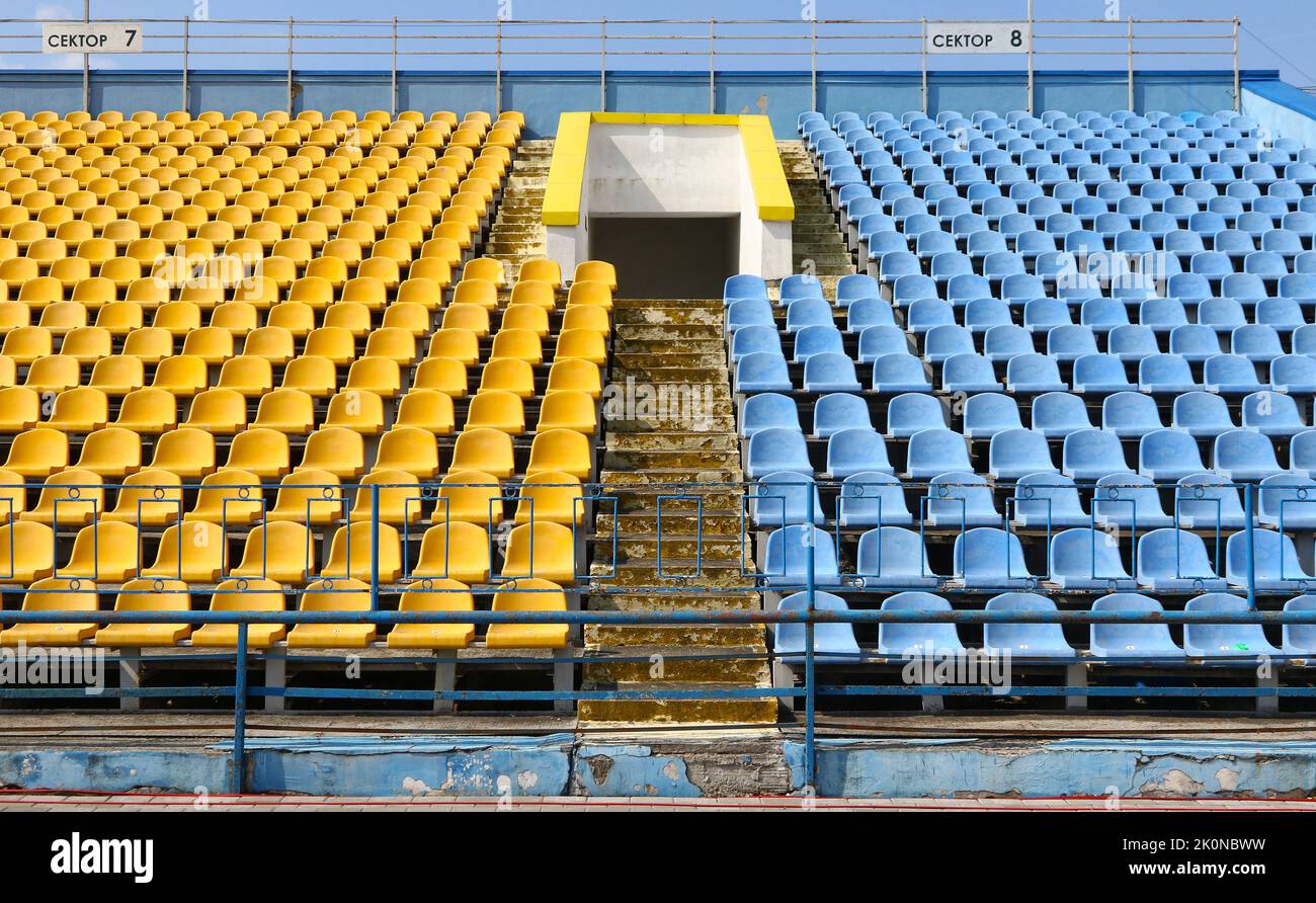 Empty goal stadium soccer yellow hi-res stock photography and images ...