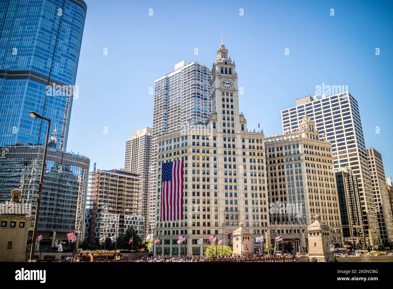 Huge architecture hi-res stock photography and images - Alamy