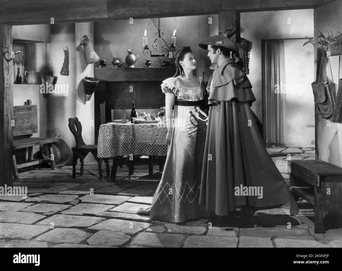 Isabel del Puerto, Richard Greene, on-set of the Film, "Captain ...