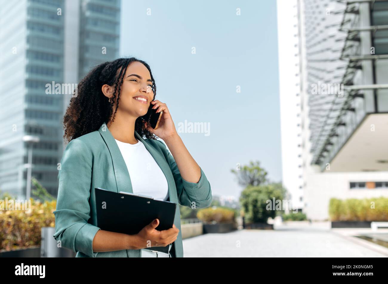 Smart client hi-res stock photography and images - Alamy