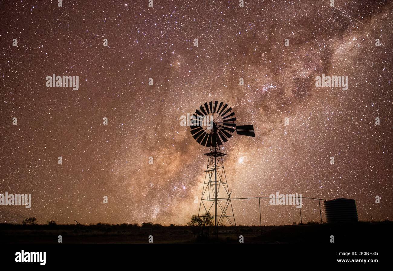 Australia outback night sky hi-res stock photography and images - Alamy