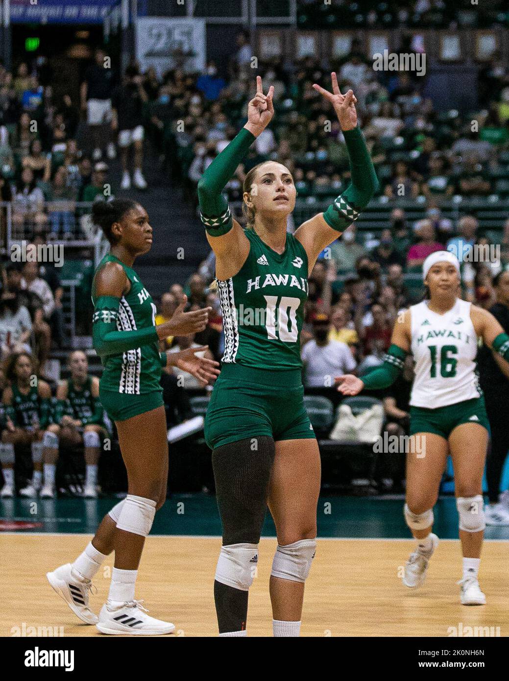 Volleyball referee hi-res stock photography and images - Alamy