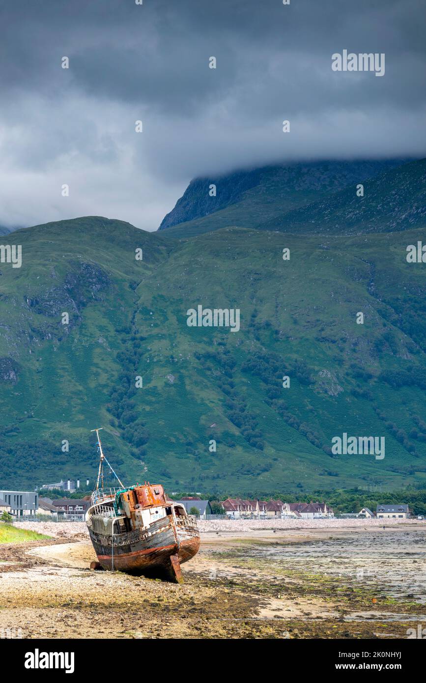 On the shore of Loch Linnhe,on Caol beach,with Ben Nevis as a backdrop ...