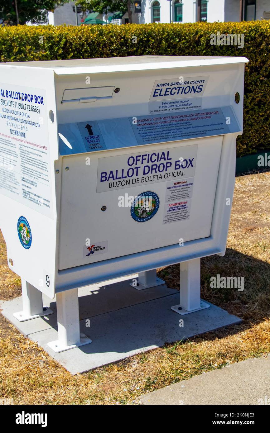 Ballot drop box hi-res stock photography and images - Alamy
