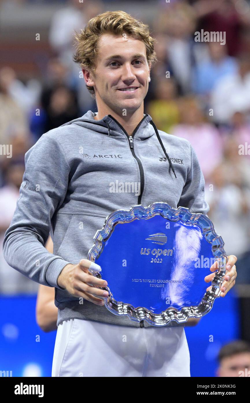 New York, USA. 11th Sep, 2022. Casper Ruud, of Norway, holds his trophy ...