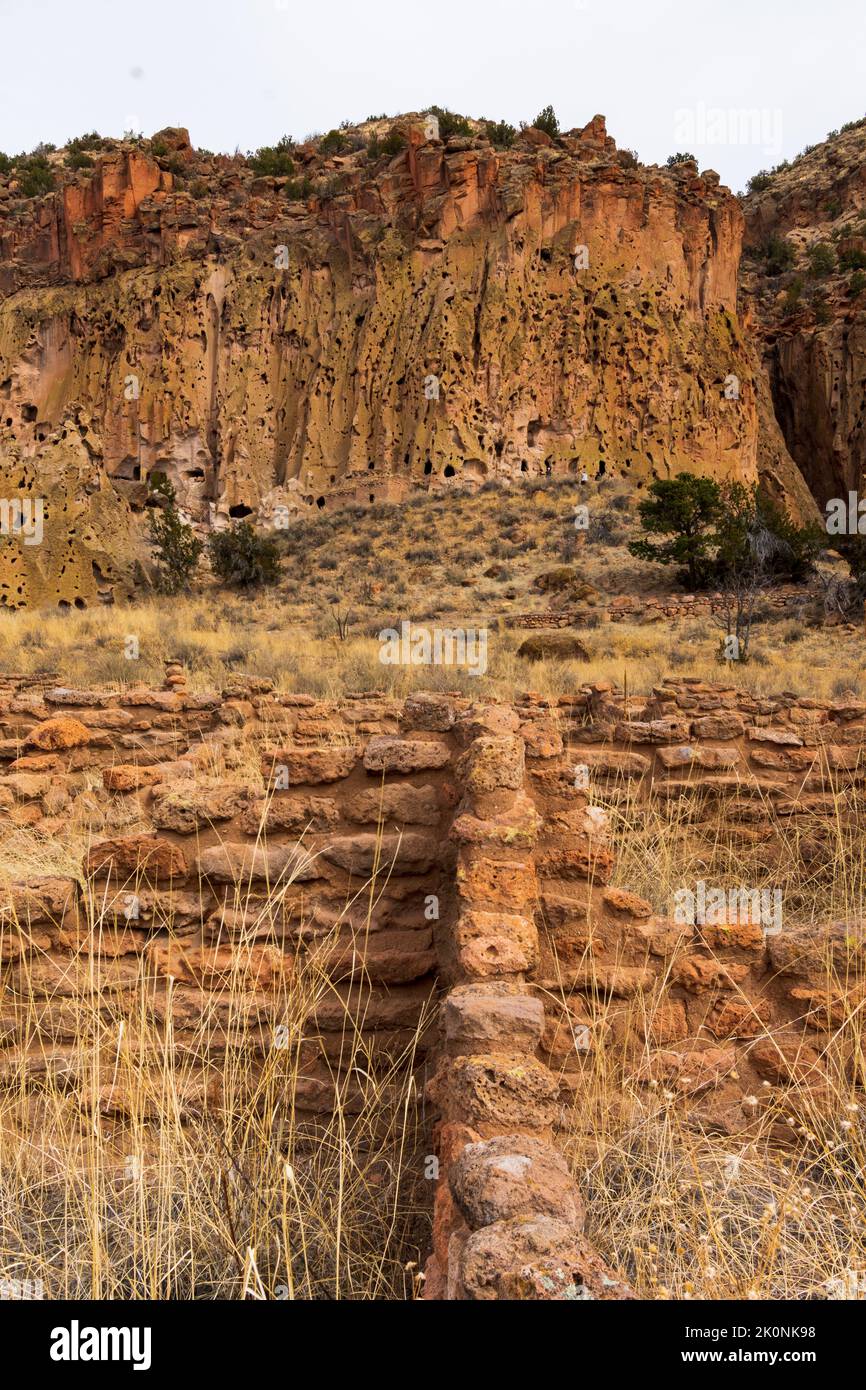Red rocks jemez new mexico hi-res stock photography and images - Alamy